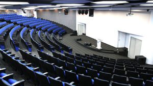 Lecture Theatre PK Ojong-Jakob Oetama Tower | Universitas Multimedia ...