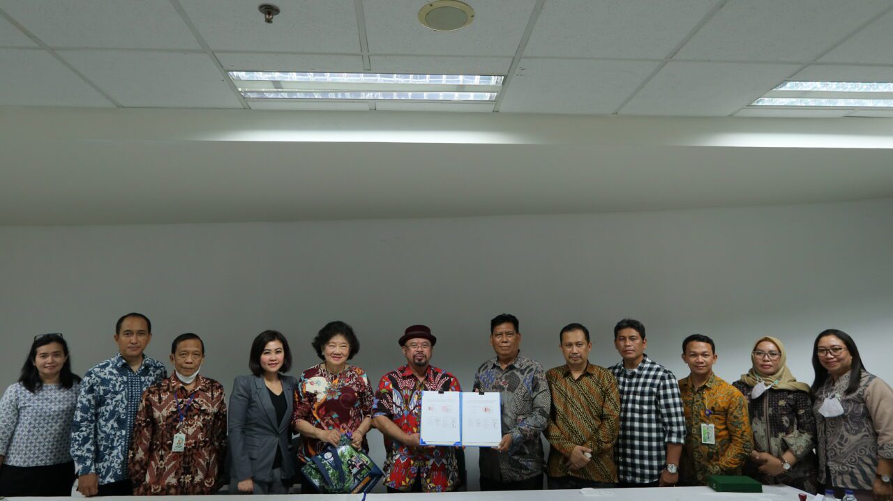 UMN dan IISIP Yapis Biak Menjalin Kerjasama dan Studi Banding Tri ... UMN dan IISIP Yapis Biak Menjalin Kerjasama dan Studi Banding Tri ...