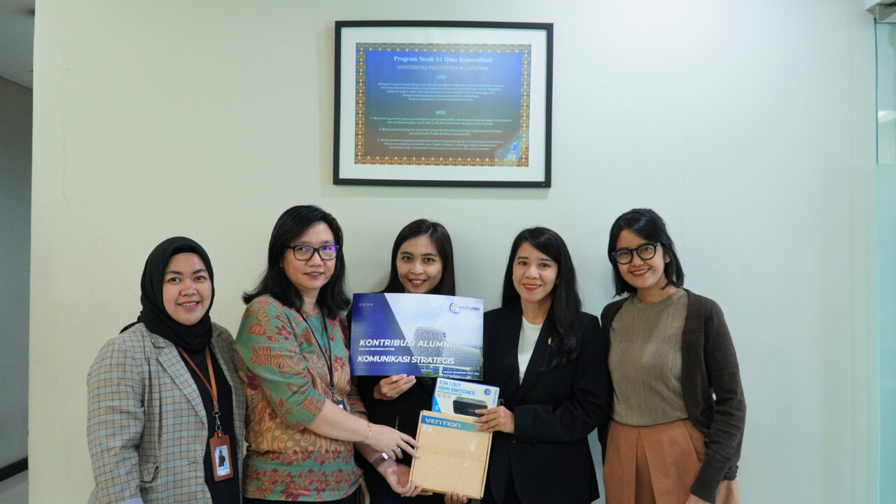 KAMI UMN Berikan Kontribusi Alat Laboratorium Fakultas Ilmu Komunikasi | Universitas Multimedia ...
