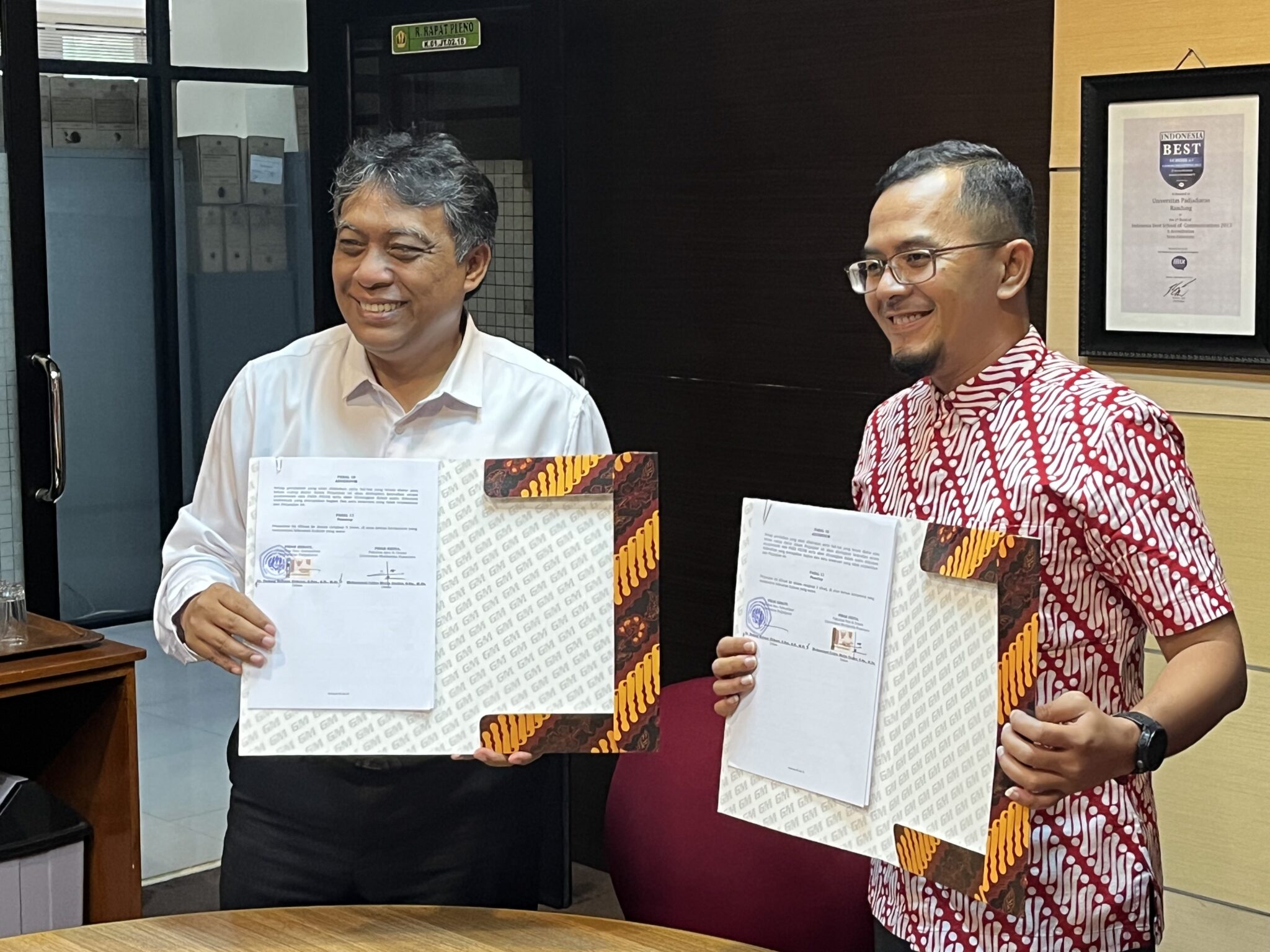UMN's FSD and UNPAD's FIKOM Establish Cooperation on UMN's Tridharma of ...