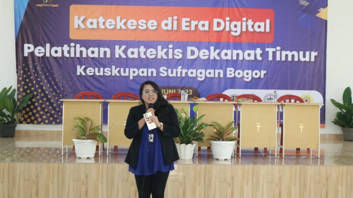 50 Katekis Dekanat Timur Keuskupan Bogor Dalami Keterampilan ...