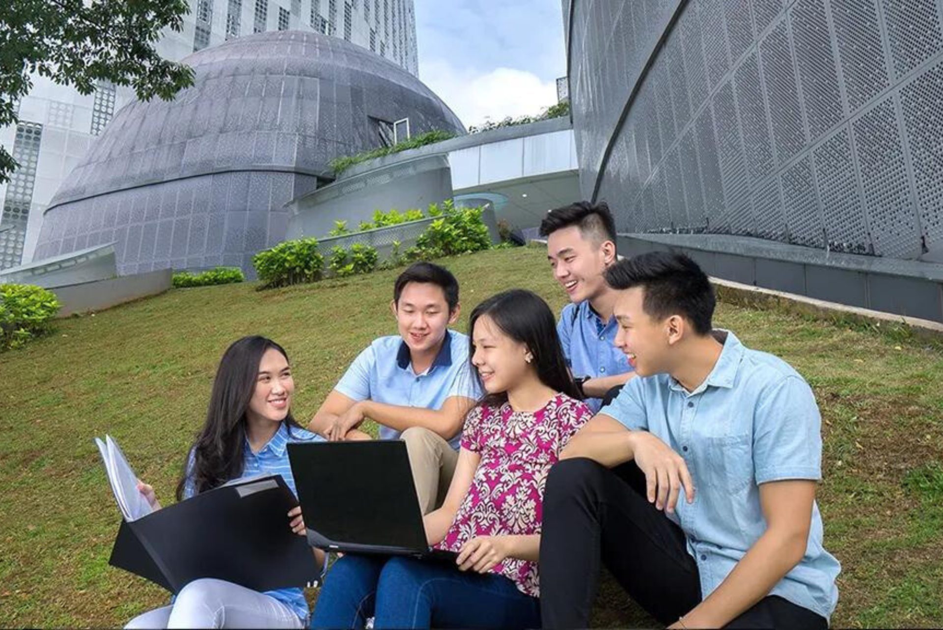 Explore Some of the Student Learning Support Facilities at the UMN Campus | Universitas ...