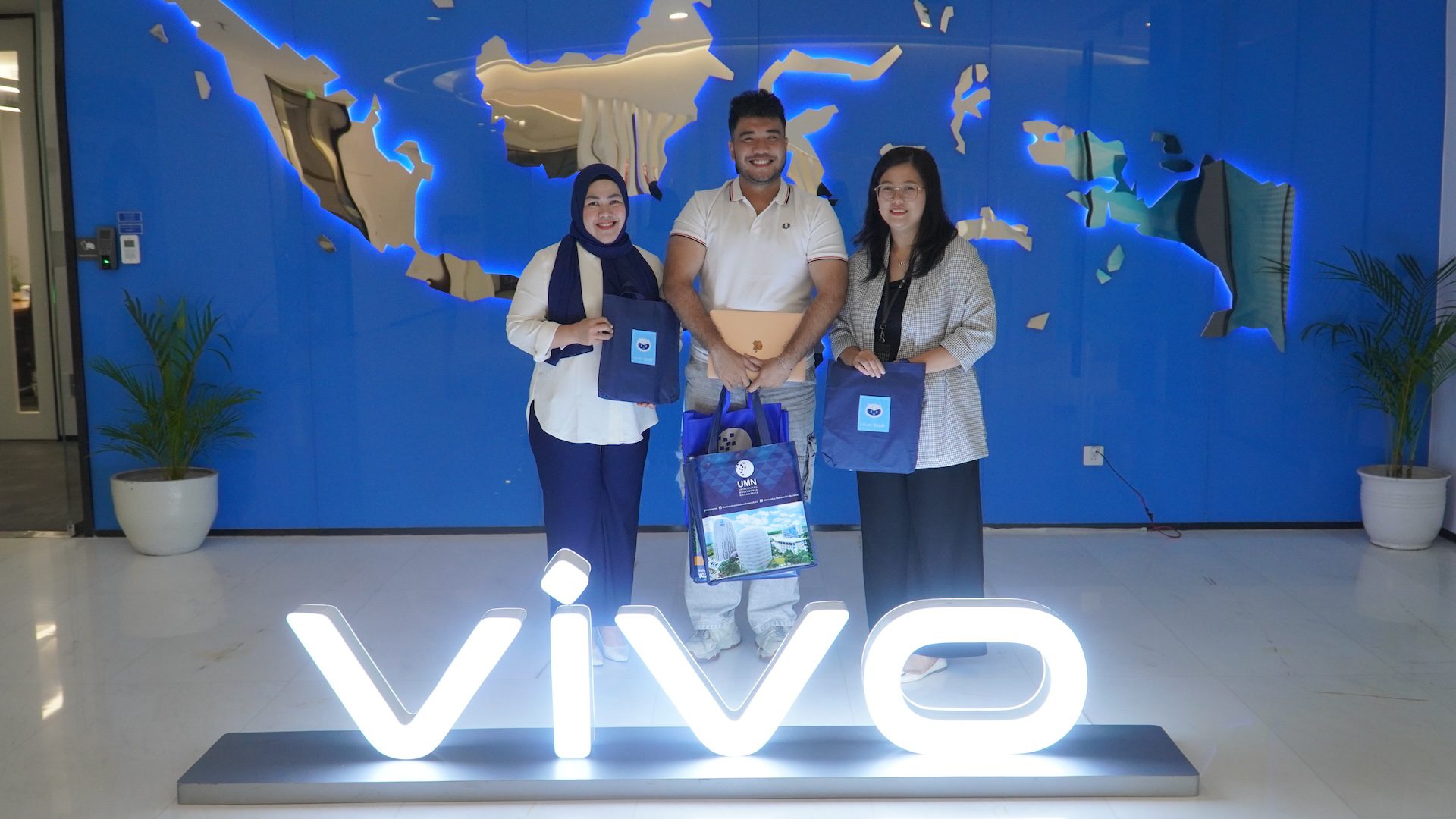 Industry Visit UMN ke Vivo Mobile Communication Co., Ltd. | Universitas ...